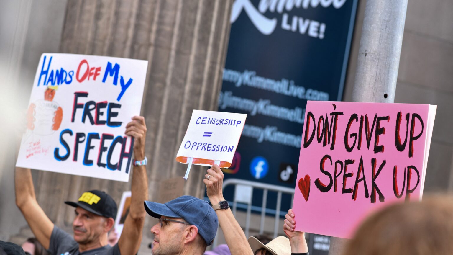 Criticism Mounts as Kimmel's Suspension Sparks Free Speech Debate - OULIANNEWS