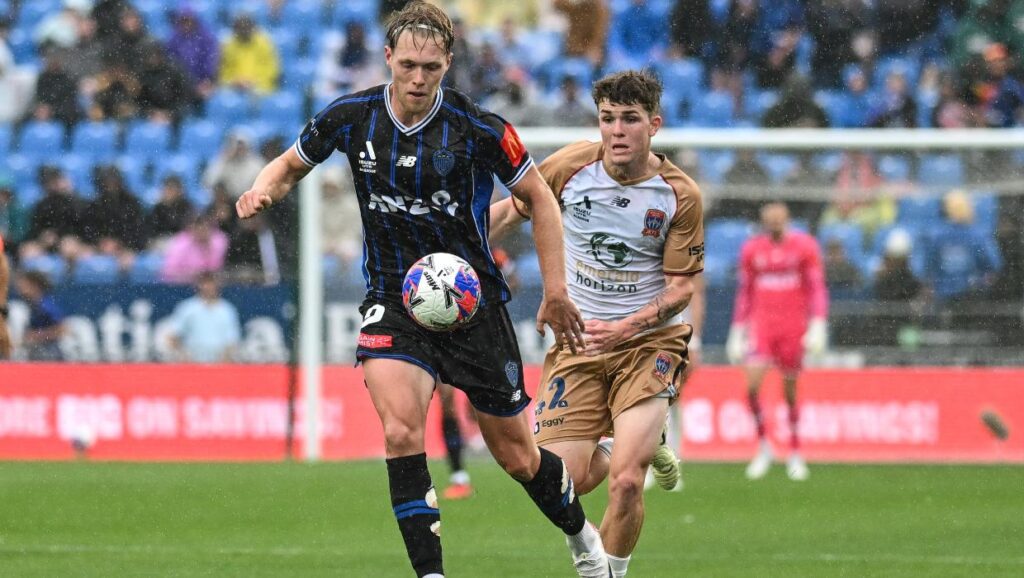 Auckland FC Suffers First Defeat as Newcastle Jets Shine in Rain ...