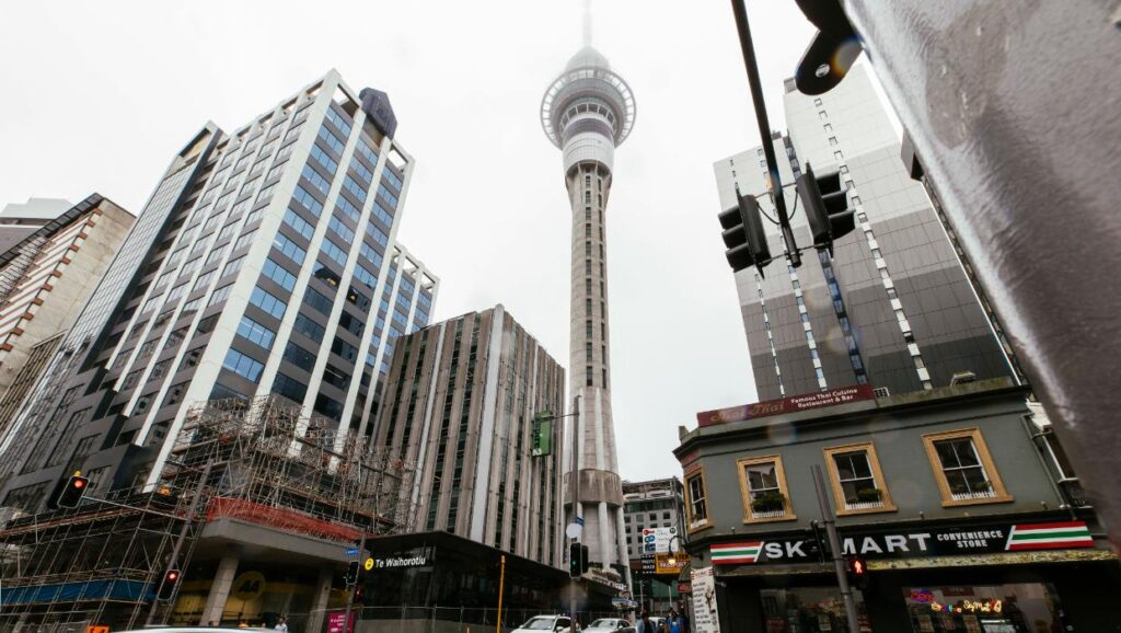 Auckland Unveils Action Plan Amid Rising Homelessness Crisis - OULIANNEWS