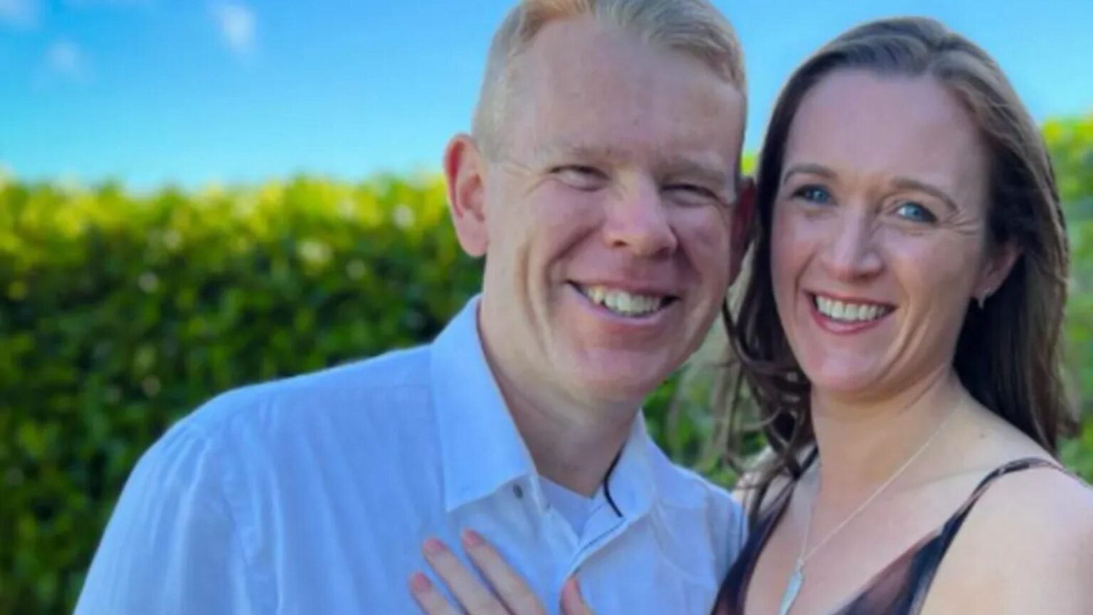 Chris Hipkins Announces Engagement to Partner Toni Grace - OULIANNEWS