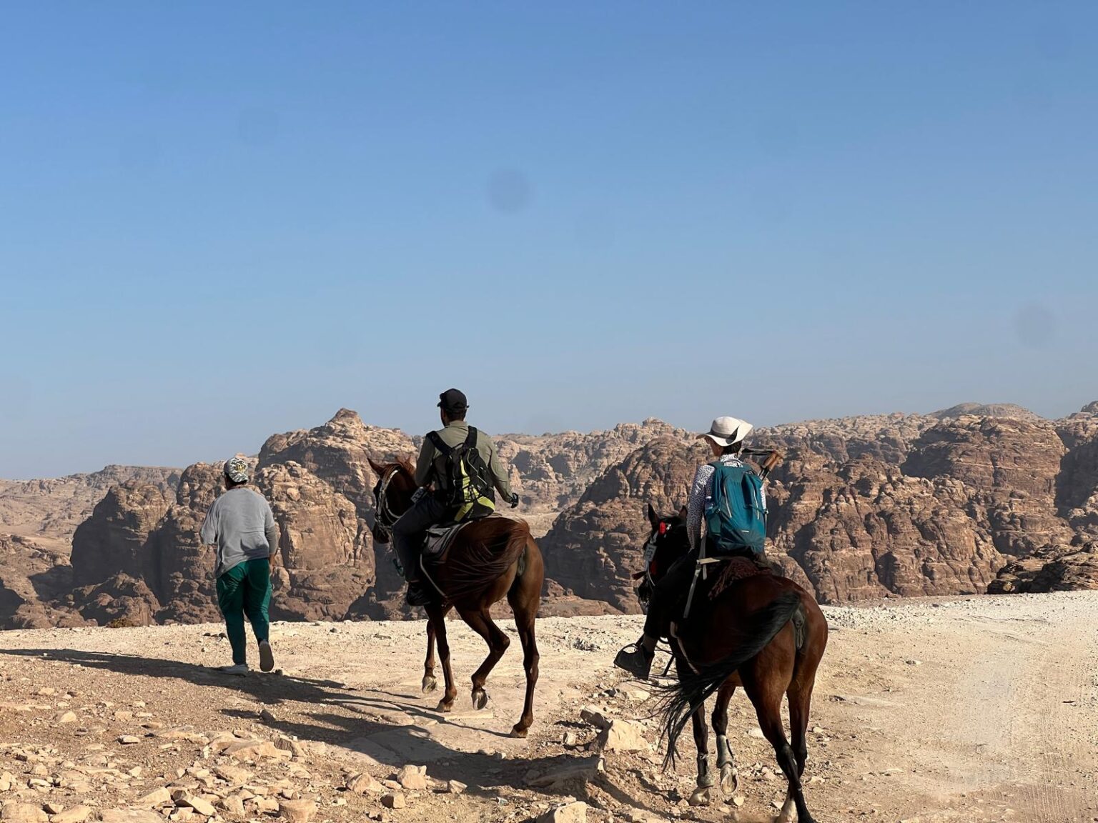 Jordan's Tourism Struggles Amid Ongoing Regional Conflict - OULIANNEWS