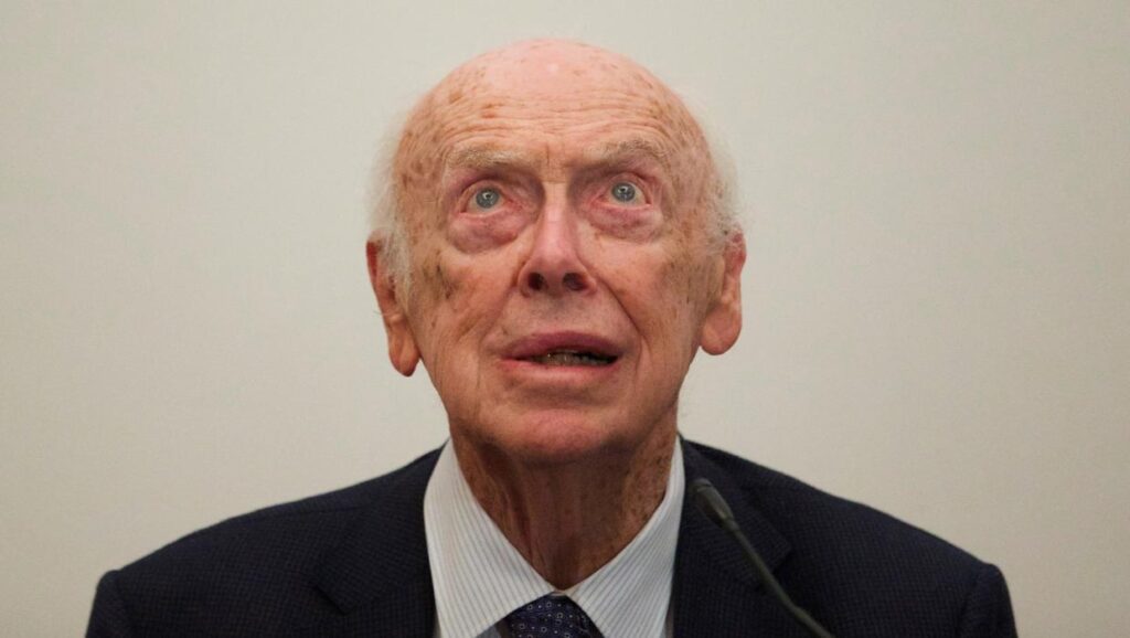 Pioneering DNA Scientist James Watson Passes Away at 95 - OULIANNEWS