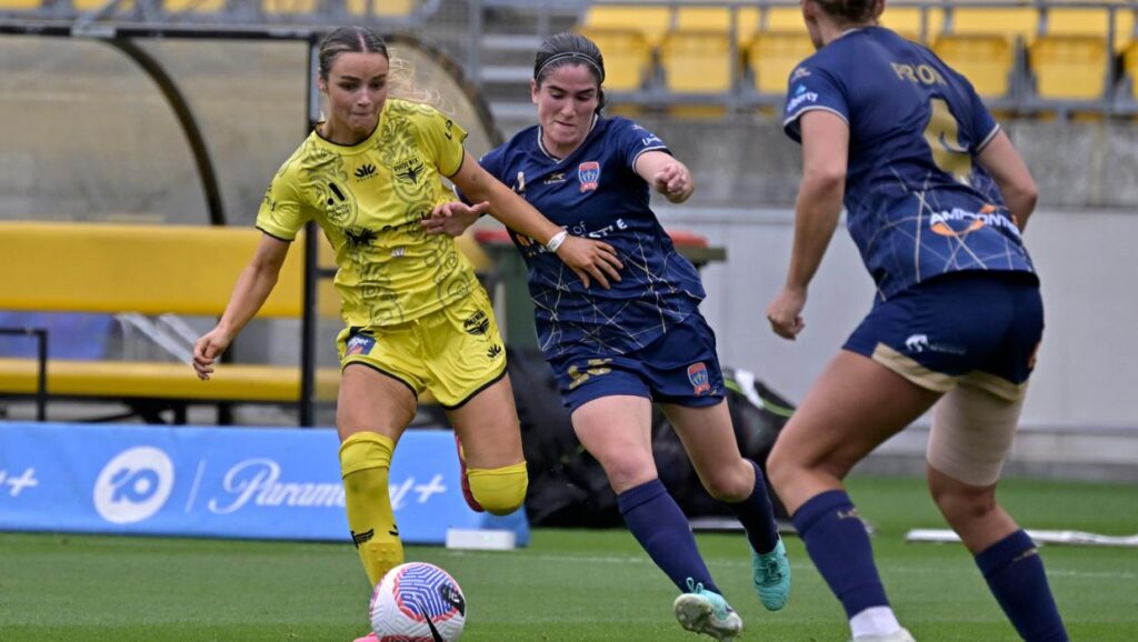 Wellington Phoenix Midfielder Macey Fraser Takes Leave for Mental ...