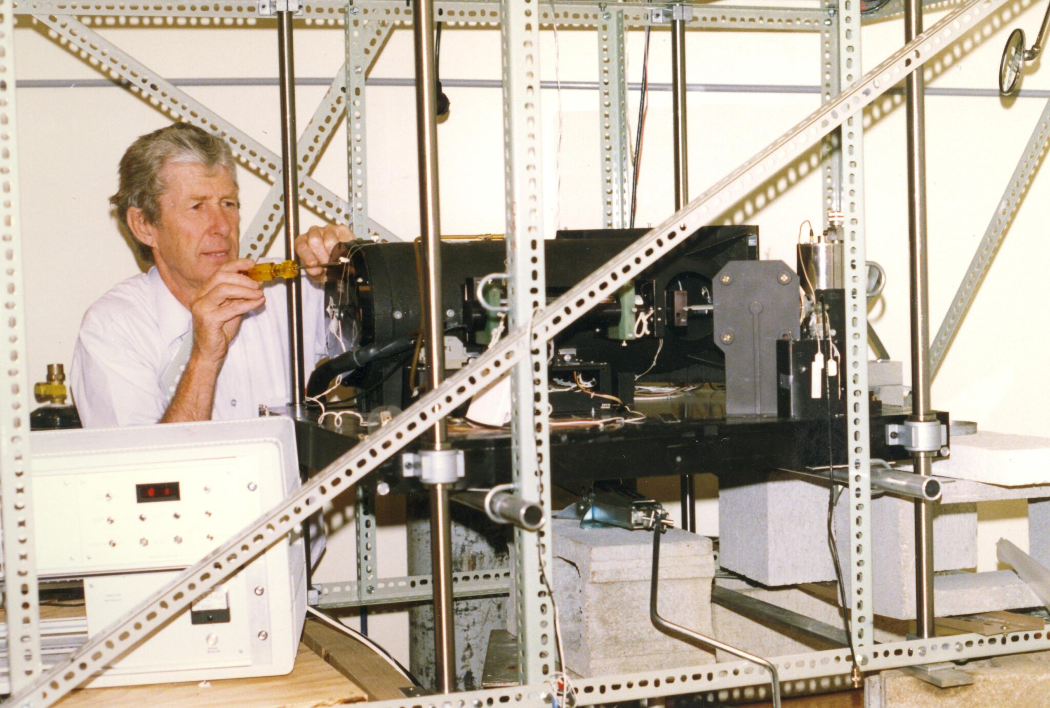 Celebrated Scientist Gordon McKenzie Remembered for Pioneering Work ...