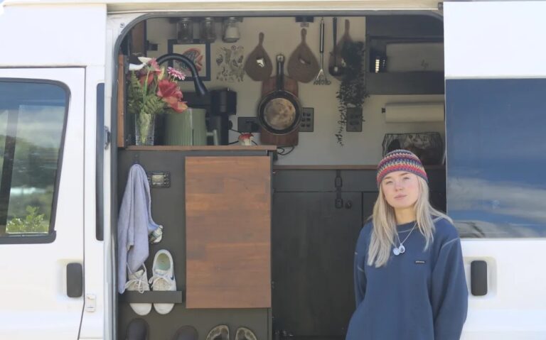 Workers Depart Queenstown Quickly Due to High Living Costs - OULIANNEWS